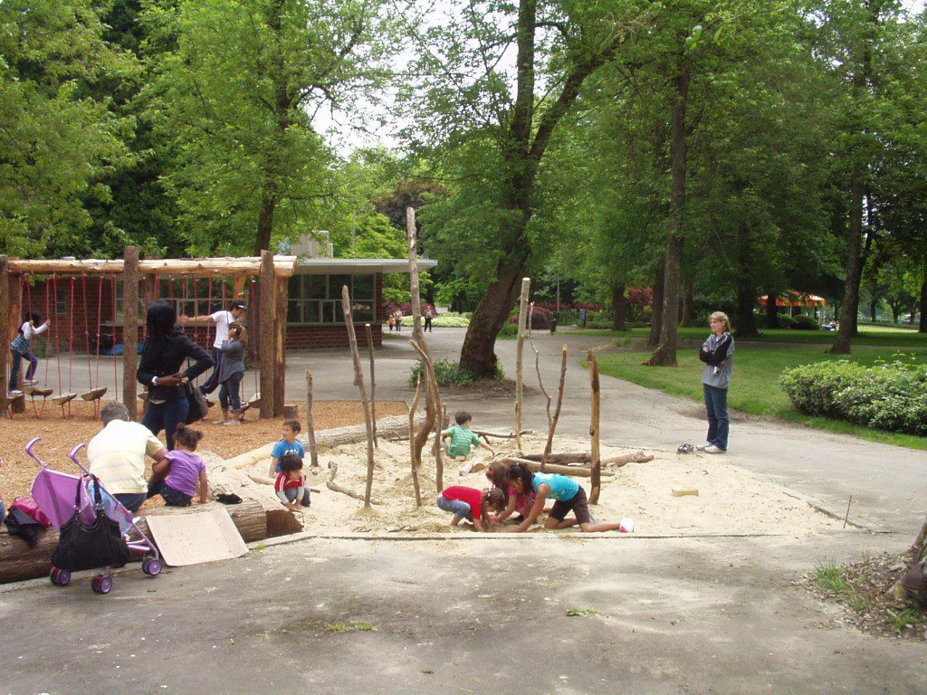 Guest Post on Nature Play - Learning Landscapes Design